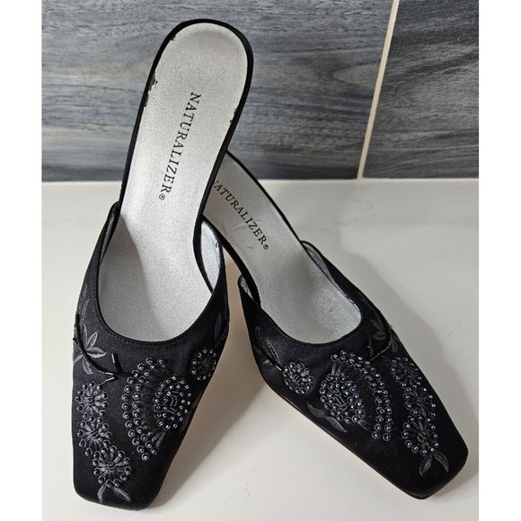 Naturalizer | Shoes | Naturalizer Black Beaded Embroidered Pumps 3 ...